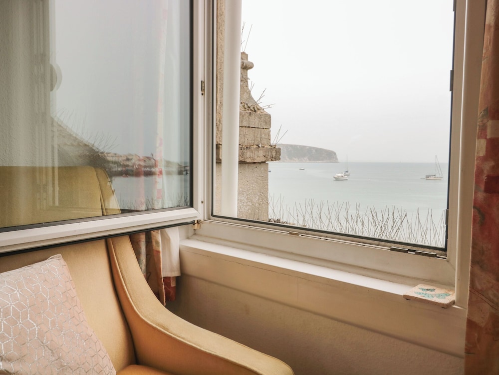 Bay View - Swanage Beach