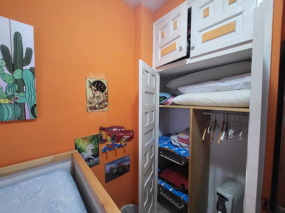Casa Adosada En Empuriabrava Con Patio Amplio Y Terraza Superior Zona Tranquila - Empuriabrava