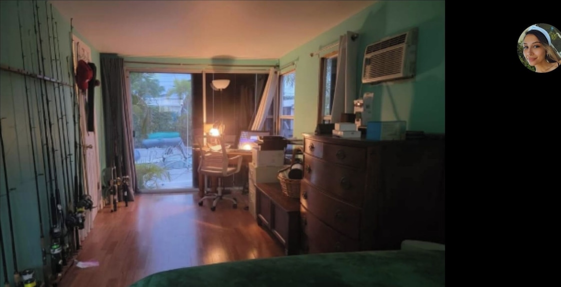 20 Ft From Your Room To A Clean Canal Full Of Fish And Lobsters And Crabs. - Florida Keys, FL