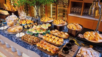 Pequeno-almoço tipo buffet diário incluído