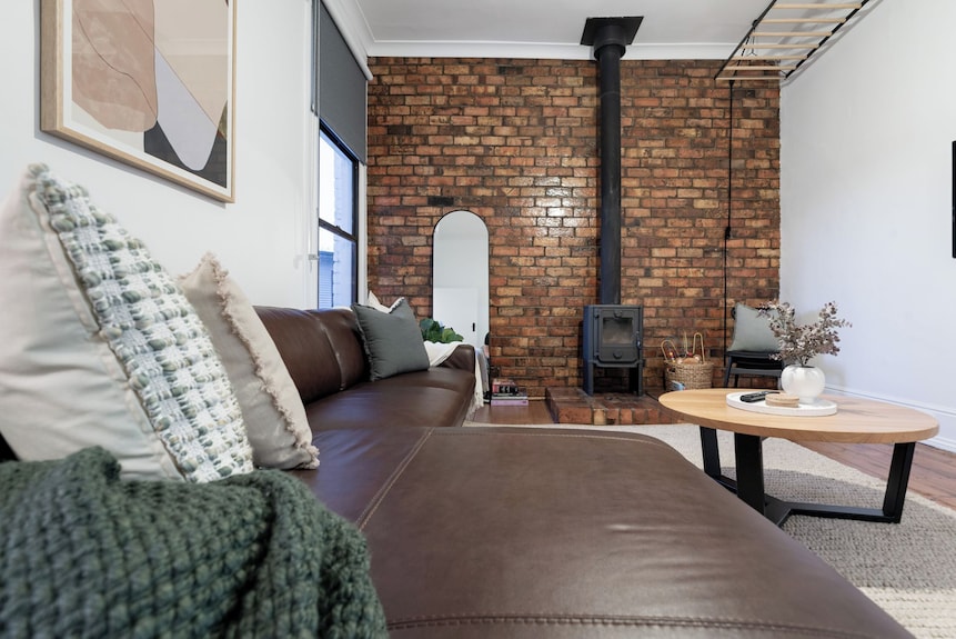 Charming Cottage Near The City With Parking - 리버사이드