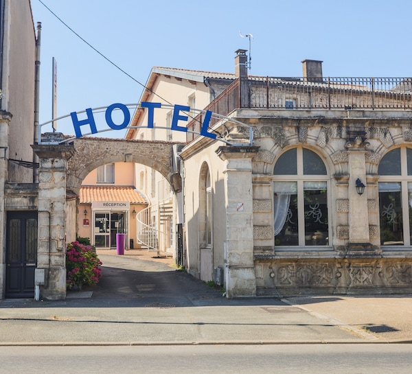Hôtel Le Cheval Blanc - Deux-Sèvres