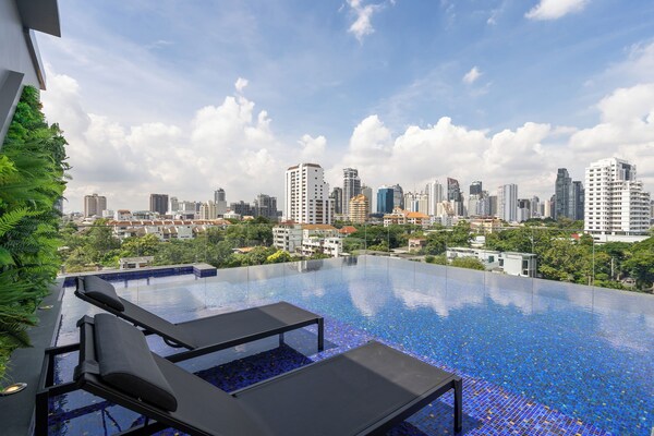 Destiny63 Ekamai Apartment - Bangkok
