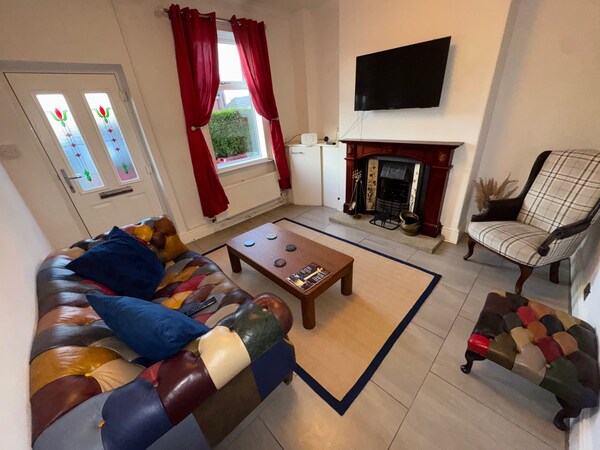 A Quiet Semi Rural Property Located In Bolsover - Peak District National Park