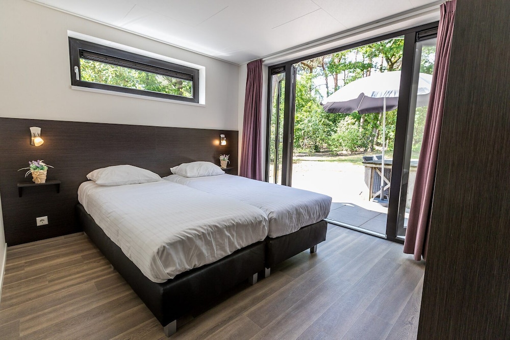 An Accommodation With An Incredible Amount Of Space. Enjoy A Wonderful Holiday! - Arnhem