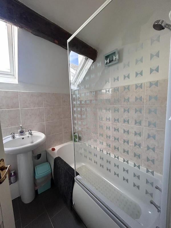 23a High St - Herefordshire