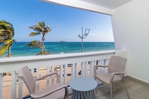 Quarto Superior, vista para o mar | Roupa de alta qualidade, roupa de cama fornecida