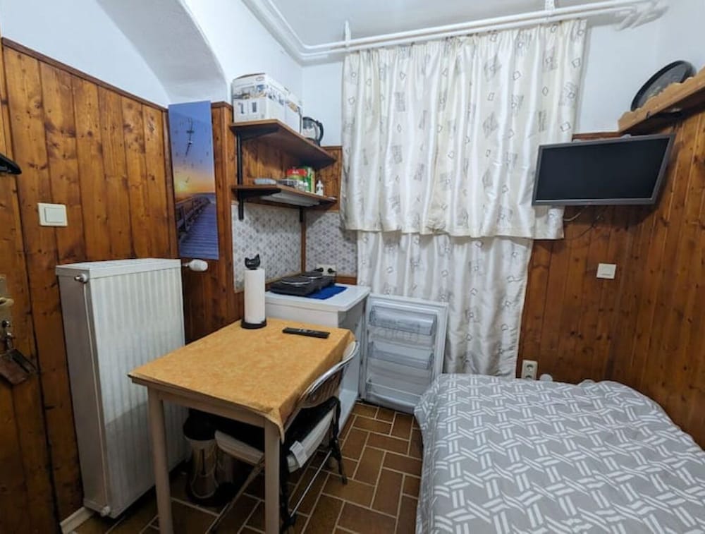 Rustic Monteur Room Close To Nature - Frankfurt