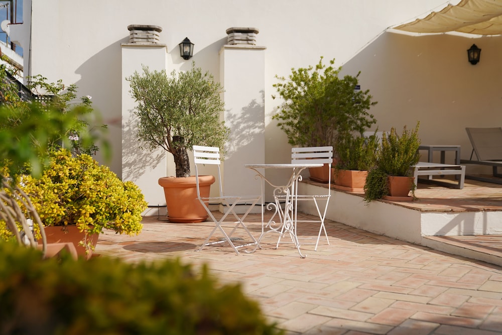 Numa Seville Alegre - Seville, Spain