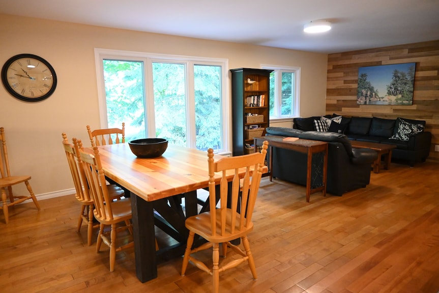 Central Muskoka, Beach, Dock, Game Rm, Watercraft, 6 Beds - Bracebridge