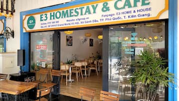 Fachada da propriedade