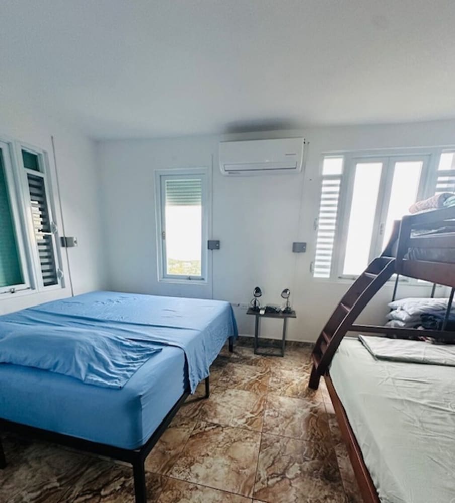Wake Up To Ocean Views: Your Puerto Rico Paradise Awaits! - Maunabo