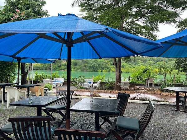 Mj One Bedroom Luxury Tents By The Creek - Mombasa