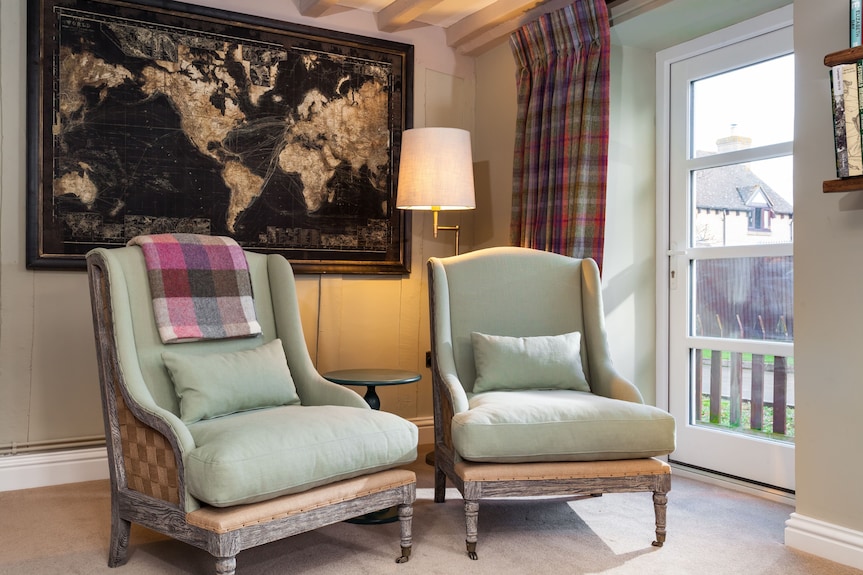 Beautifully Presented, The Gables Is The Perfect Setting For Families And Friends To Get Together - ブロードウェイ