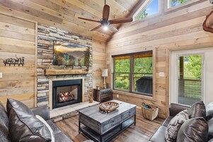 Cabana, 3 quartos | Área de estar | Smart TV