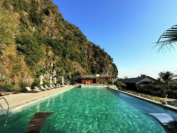 Piscina interna, piscina externa