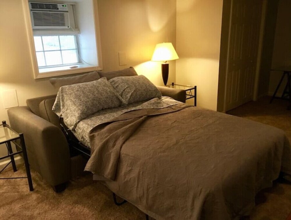 Cozy Apartment Retreat In East Atlanta - Atlanta, GA