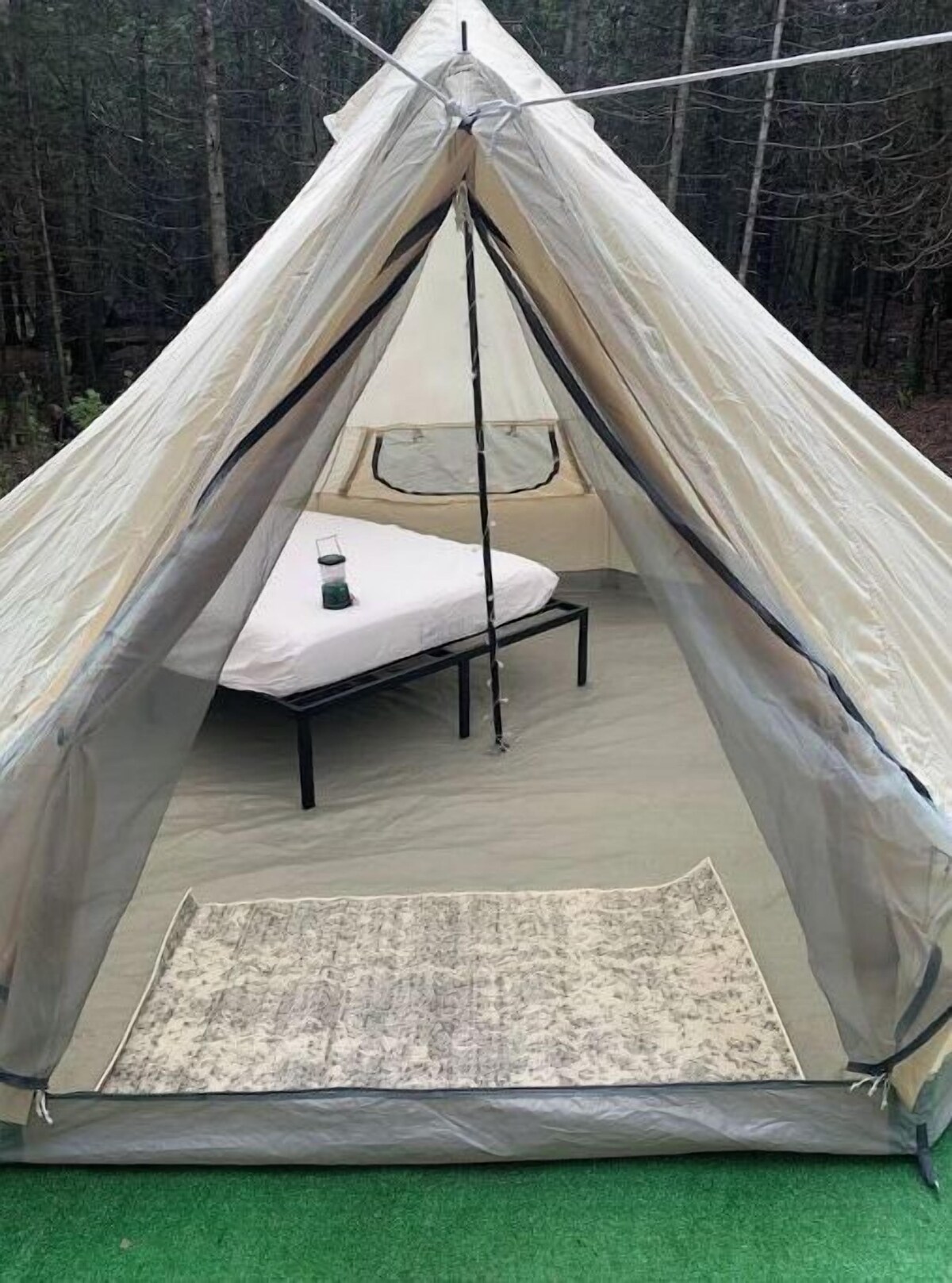 Tiki Tent- B - St Ignace | Vrbo