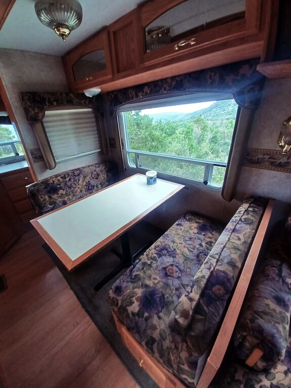 360 Mountain View Of Lake. Wildlife And Birds Of Prey. - Utah