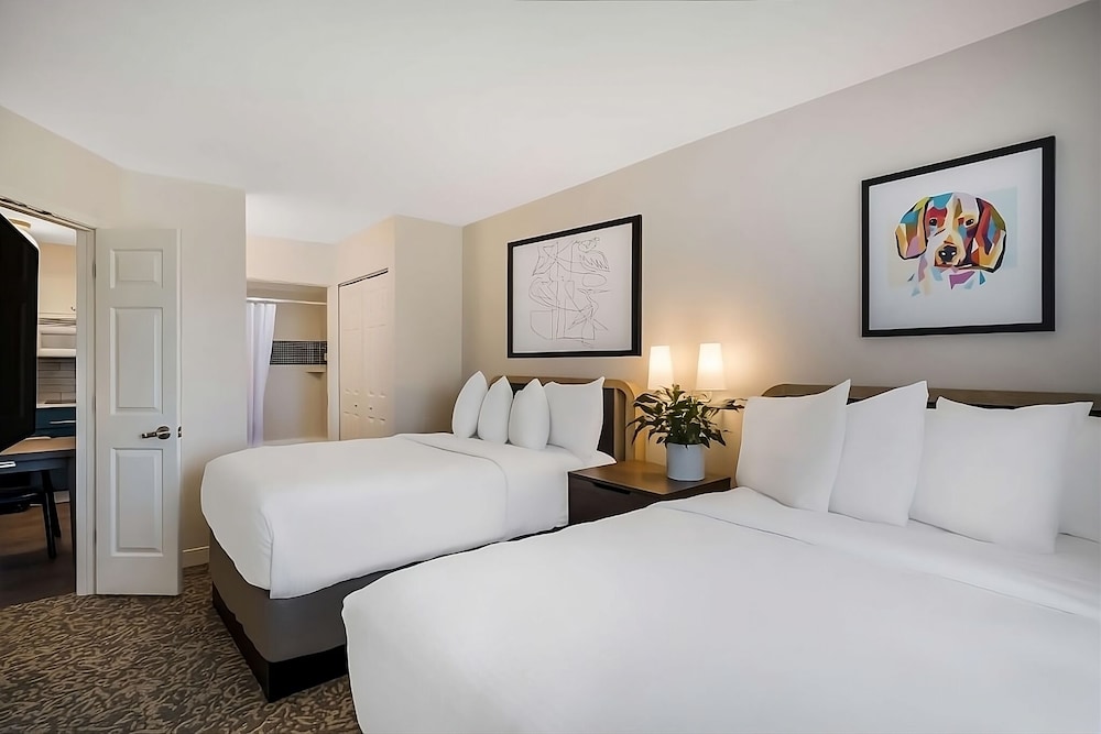 Always A Great Idea To Unwind! Near Rusty Sun Tennis Courts, W\/ Swimming Pool! - Littleton