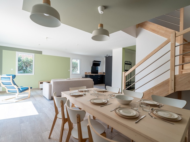 Luxury Beach House Near Surf Schools With A/c, Wi-fi & Terrace Sleeps 8, Cleaning Included - Landes