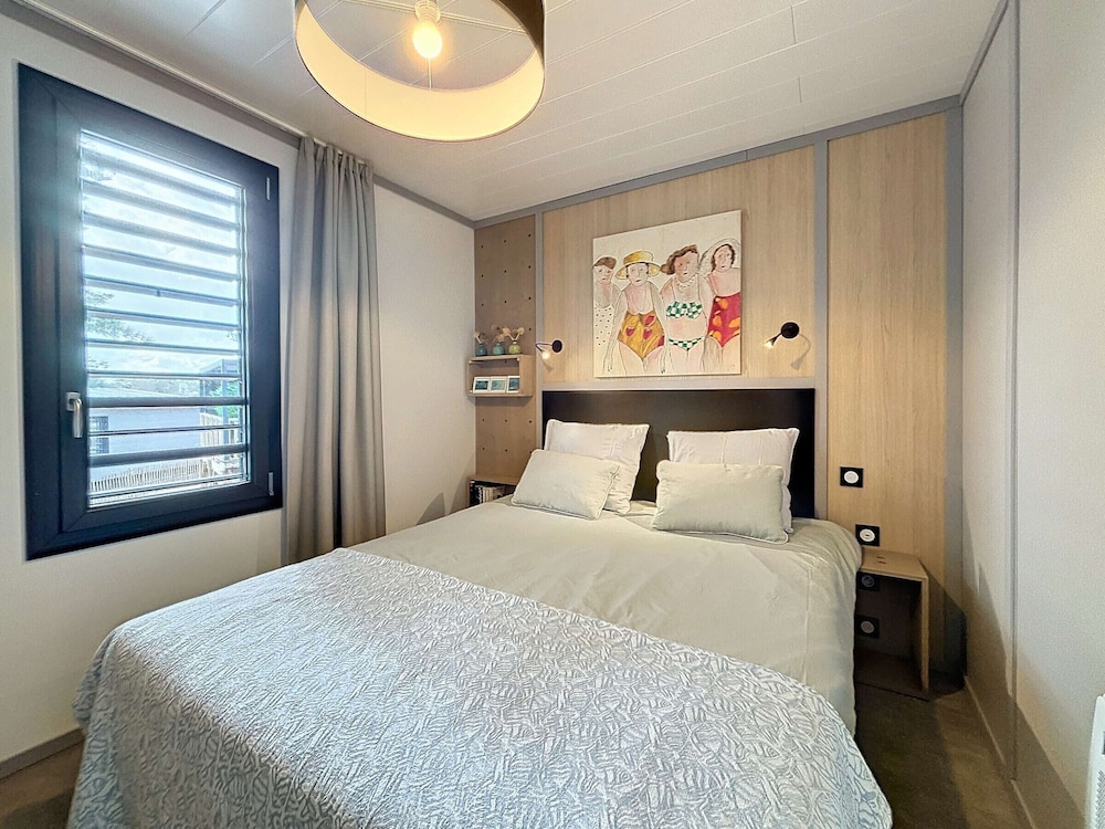 Chalet De Standing Pour 4 Pers., Piscine Couverte Et Chauffée, à Deux Pas De La Plage, Wi-fi Gratuit - Jullouville