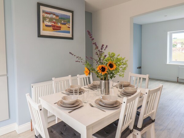 ウィットビー ビュー - ウィットビー