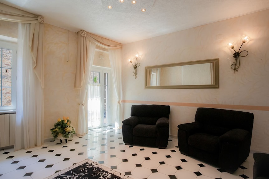 Three-room Apartment With Sunrise View From The Sea - Capoliveri