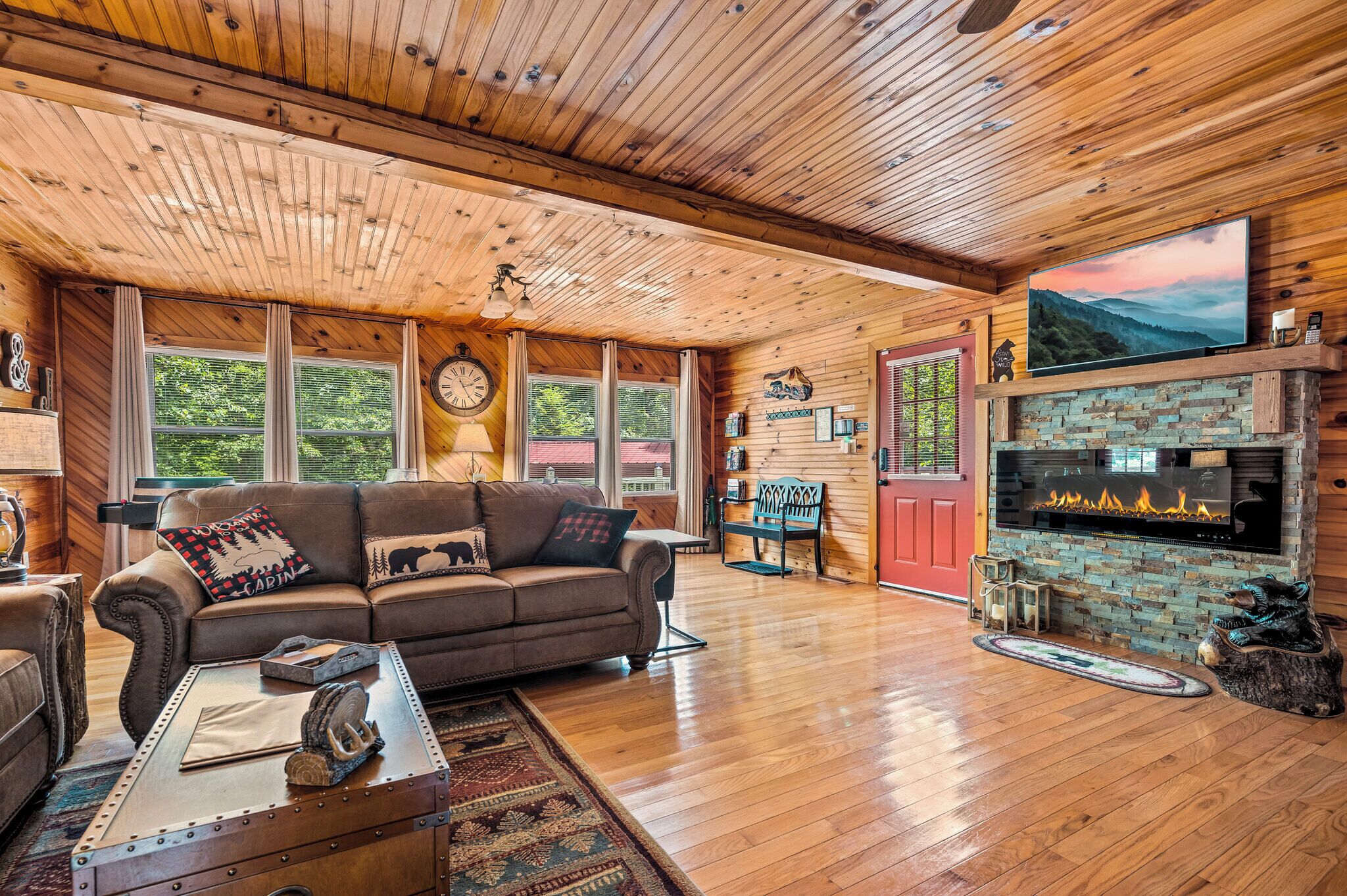 Romantic Hot Tub Cabin | Secluded - Cosby, TN