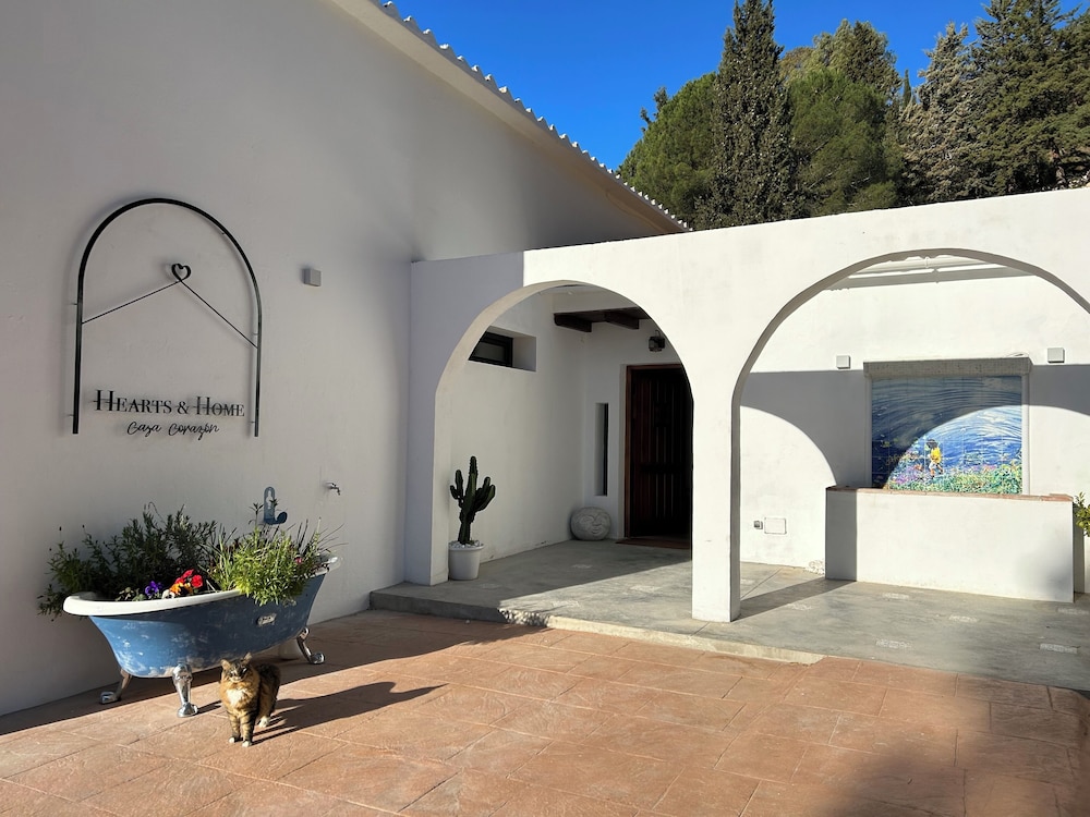 Hearts & Home - Mijas