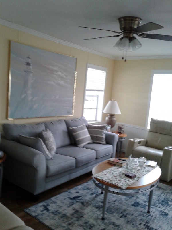 Florida South Central Area In City Of Sebring Upscale Mobile Home Park - Florida