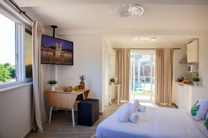 Estúdio Premium, terraço (11) | Roupa de alta qualidade, camas de colchão viscoelástico, Wi-fi grátis 