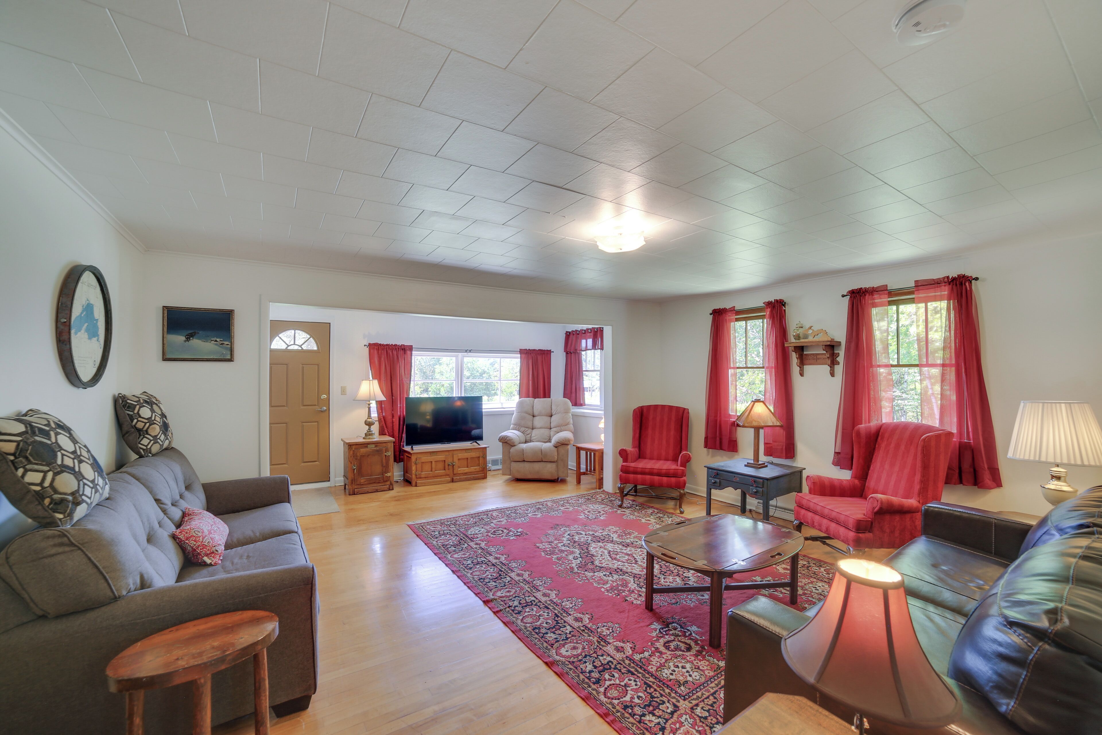 1 Mi To Lake Superior: Cottage W/ Sauna & Rec Room - Michigan