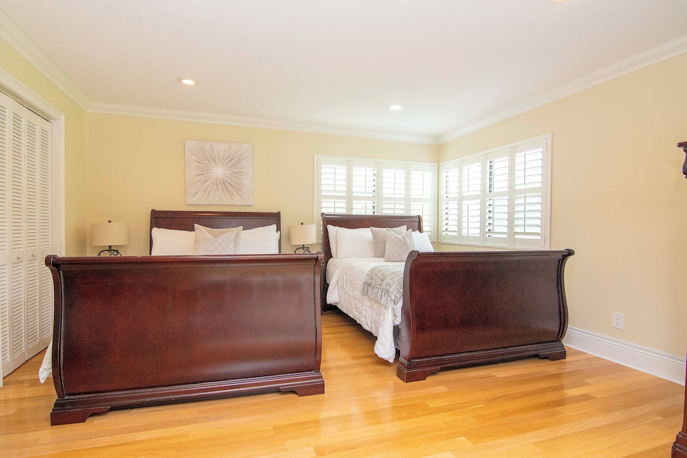 First Floor 2bd/2ba Fully Remodeled Condo In Saddlebrook - Wesley Chapel, FL