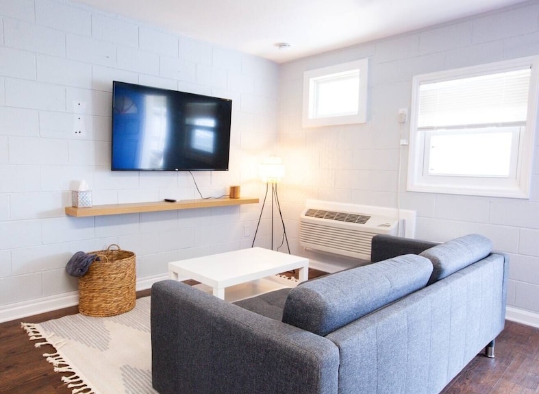 Ocean Views, Private Deck, Walk To Beach & Pier - Kure Beach