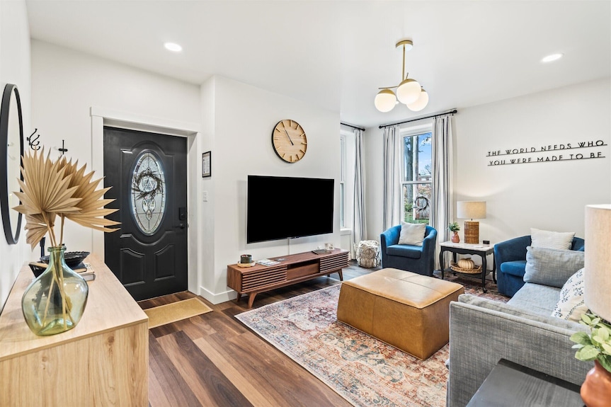 Downtown Troy House Cozy Modern Renovated - Troy, OH