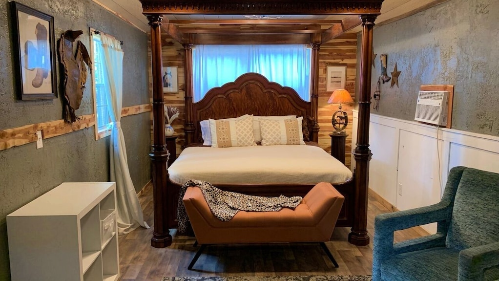 "Unwind And Embrace Nature's Serenity At Creekside Cabins: Your Idyllic Retreat! - Grove, OK