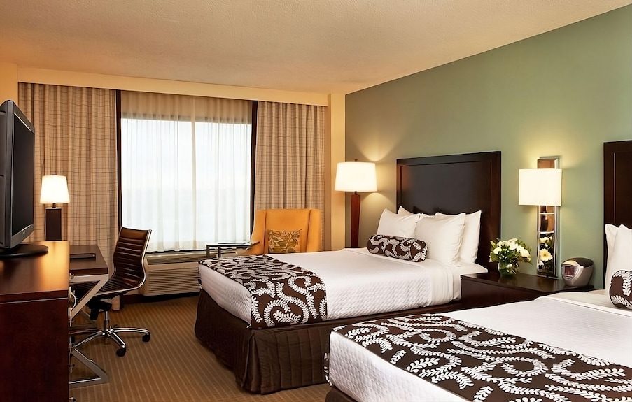 Pleasant Stay, Convenient Location! 2 Convenient Units, Pool, Pets Allowed - 애틀랜타