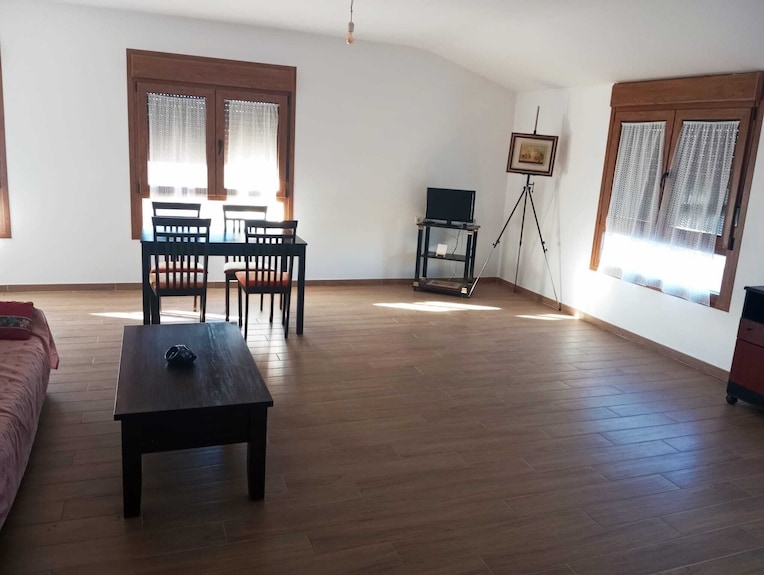 Casa De Artistas, Ideal Familias - Aranda de Duero