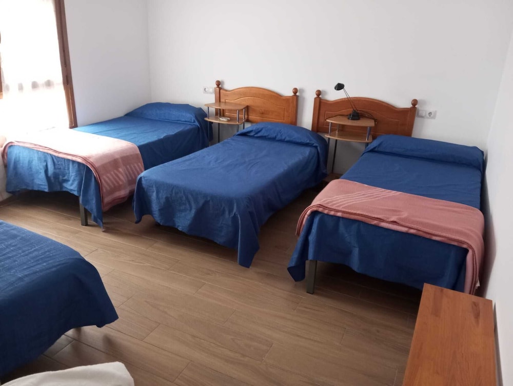 Casa De Artistas, Ideal Familias - Aranda de Duero