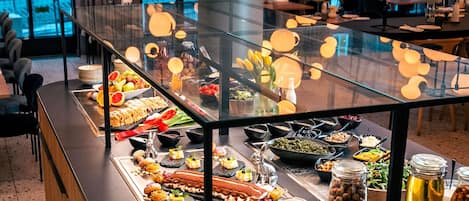 Almoços e jantares servidos, incluindo cozinha escandinava