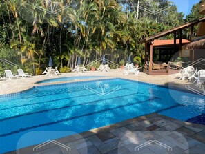 3 piscinas externas, piscina aquecida, espreguiçadeiras