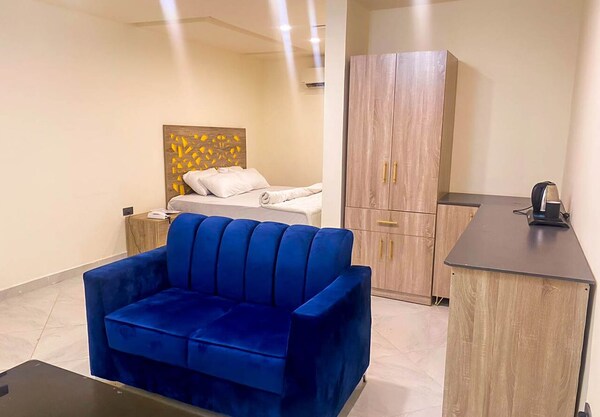 12th Legacy Hotel - Lagos, Nigeria