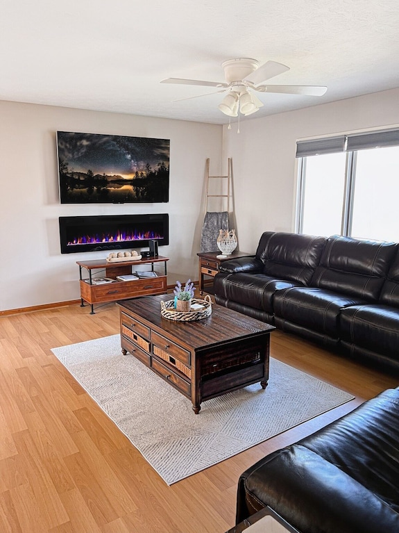 Joy On The Lake · Cumberland Canvas: Lake View, Fire Pit & Game Room - Kentucky