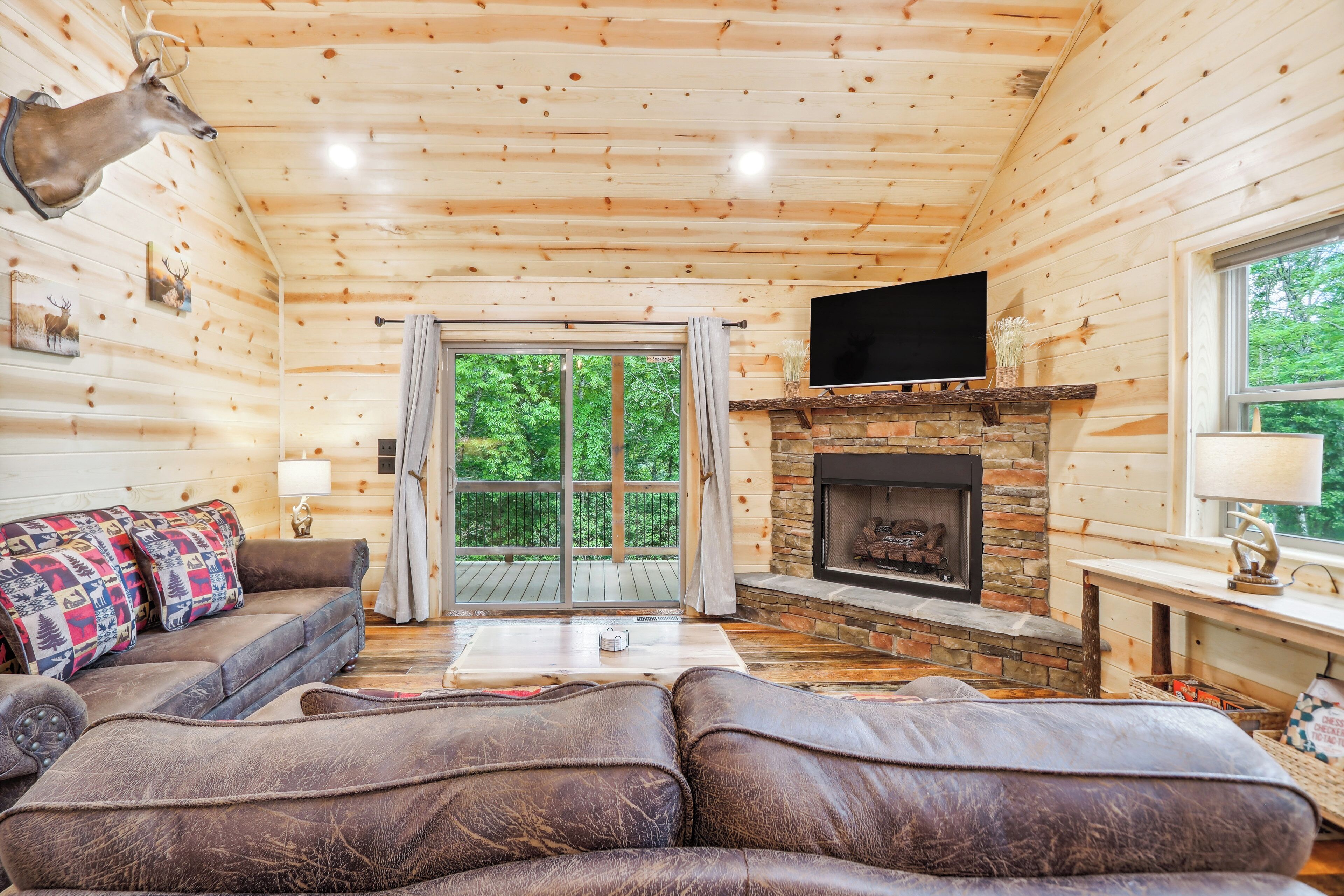 Private Murphy Cabin Rental With Wraparound Porch! - Murphy, NC