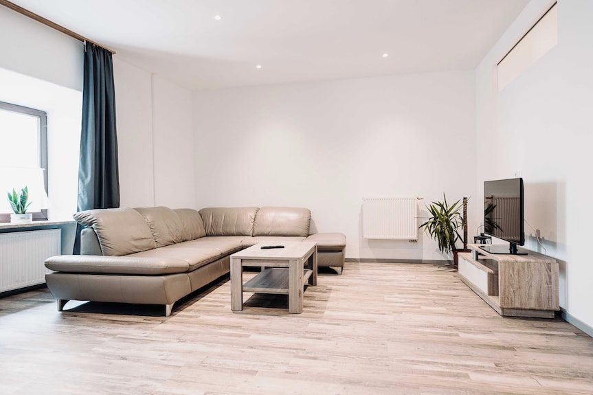 2 Ferienwohnung 65 Qm Bis 6 Personen, 2 Schlafzimmer - Laufen