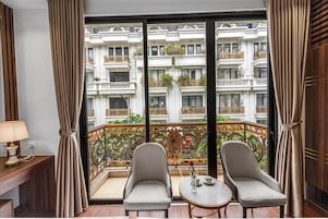 Quarto triplo superluxo, sacada, vista para a cidade | Vista para a cidade