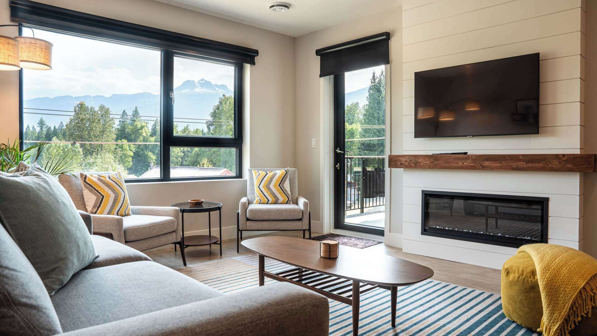 Revelstoke Vacations - Northern Exposure - Revelstoke Mountain Resort, BC