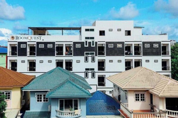 Rq Phuket Patong Beach By Collection O - Patong Beach