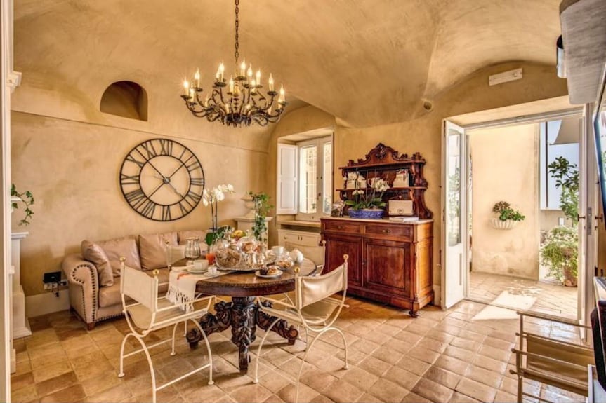 Villa In San Michele Met 5 Slaapkamers 10 Personen - Furore